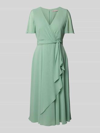 Christian Berg Cocktail Cocktailkleid mit V-Ausschnitt und Wickel-Optik