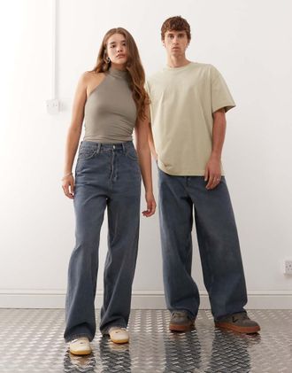 Weekday Astro - Unisex - Weite Jeans in staubblauer Waschung mit niedrigem Bund und lockerem Schnitt