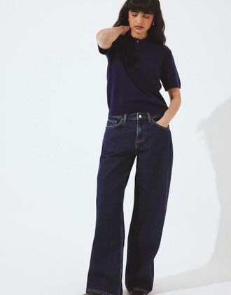 NA-KD Studio - Jean baggy &agrave; taille basse - Bleu fonc&eacute;
