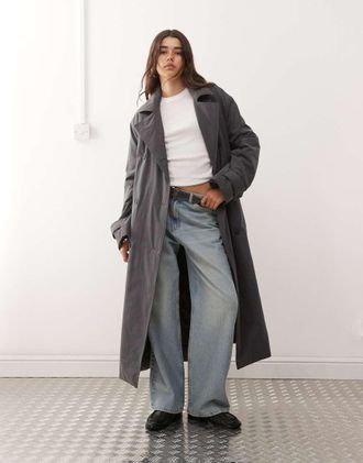 Weekday Trench-coat oversize matelass&eacute; - Gris fonc&eacute;