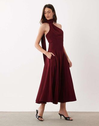 Ra-Re London robe midi pliss&eacute;e structur&eacute;e avec d&eacute;tail &eacute;charpe, bordeaux-Rouge