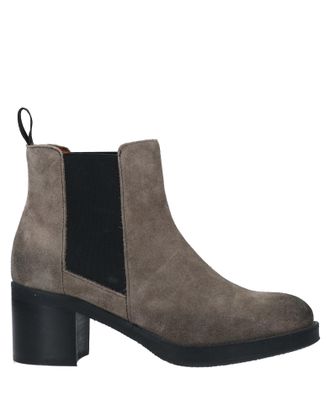 Frau SCHUHE - Stiefeletten auf YOOX.COM