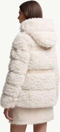 Moncler Quilted Puffy Down Jacket - Ecru