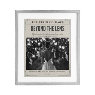 Stupell Industries The Couture Times Magazine Gerahmter Druck unter Glas, Design von einem Barfuß-Stylisten, 40,6 x 33 cm, Schwarz