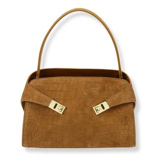 Ferragamo Femme, Sacs, Beige, Taille: ONE Size Hug Soft Shoulder Bag (M)