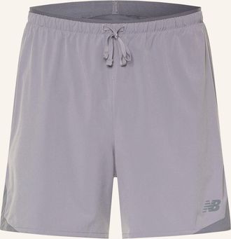 New Balance 2-In-1-Laufshorts Rc Essential grau