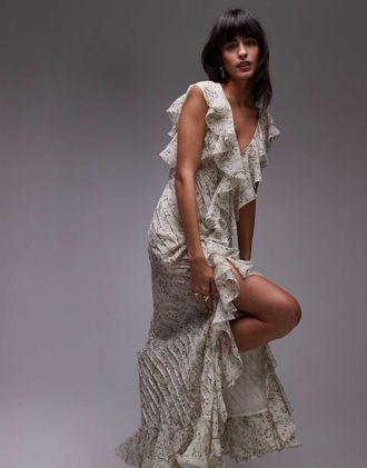 Topshop Robe longue &agrave; fleurs et volants avec plis nervur&eacute;s de qualit&eacute; sup&eacute;rieure - Gris doux