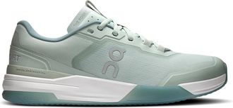 On THE ROGER Advantage Pro Clay