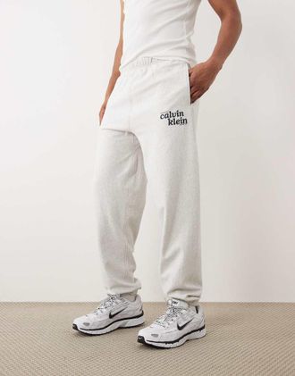 Calvin Klein Jeans Jogginghose in Grau mit Grafik
