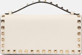 Valentino Garavani Portemonnaie mit Kettenriemen Rockstud aus Leder