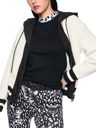 Marc Cain Kapuzenstrickjacke Cattitude Premium Damenmode kontrastfarbene Details