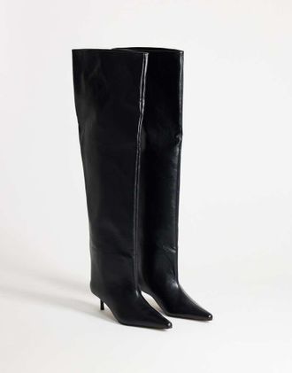 Topshop Tilly Overknee-Stiefel mit sehr weitem Schaft und Kitten-Heel in Schwarz