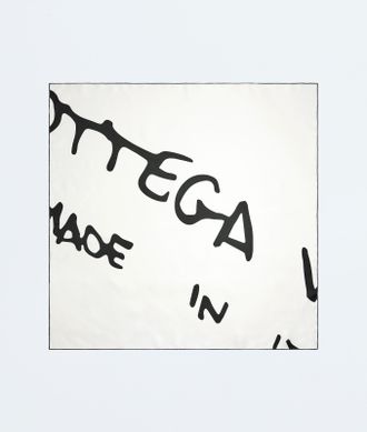 Bottega Veneta Foulard En Serg&eacute; De Soie - Bottega Veneta