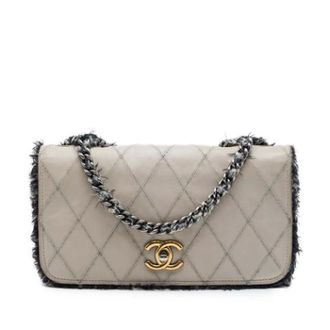 Chanel Sac bandouli&egrave;re matelass&eacute; vintage doccasion - Femme - Pre-owned - Gris - Taille: ONE Size