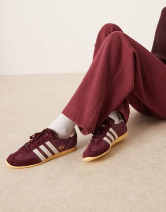 adidas Originals Japan - Sneaker in Kastanienbraun und Cremewei&szlig;-Rot
