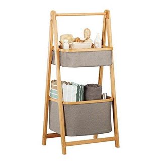 Relaxdays Badregal m. Fächern, Bambus Standregal, 2 Stoffkörbe für Handtücher, faltbarer Wäschesammler, natur-grau