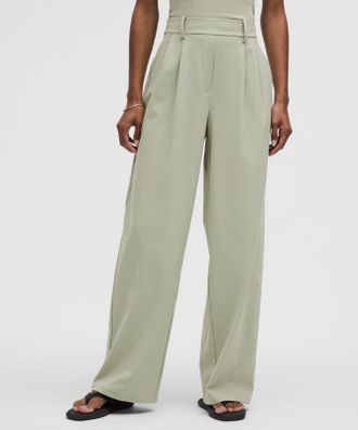 lululemon Daydrift Hose mit hohem Bund Normale Länge für Frauen - Größe 2XS in Fog Green