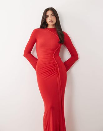 Asos Robe longue en tulle avec manches longues et d&eacute;tail torsad&eacute; - Rouge