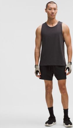 lululemon Zeroed In Shorts ohne Liner f&uuml;r M&auml;nner - 13 cm - Gr&ouml;&szlig;e 2XL in Black