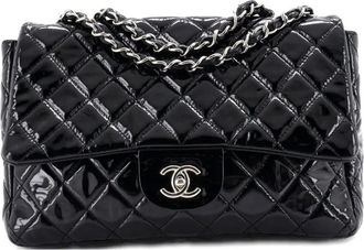 Chanel Classic Single Flap Bag Quilted Patent Jumbo shoulder bag - Schwarz