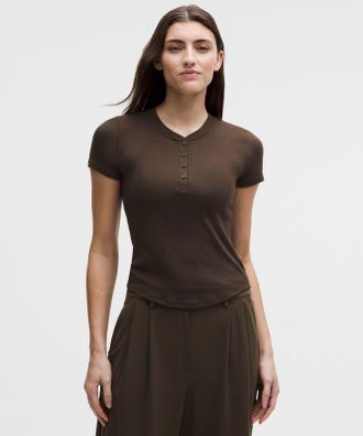 lululemon T-Shirt henley Hold Tight pour Femmes - Taille 10
