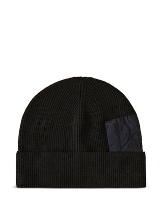 C.P. Company bonnet nervuré à patch logo - Noir