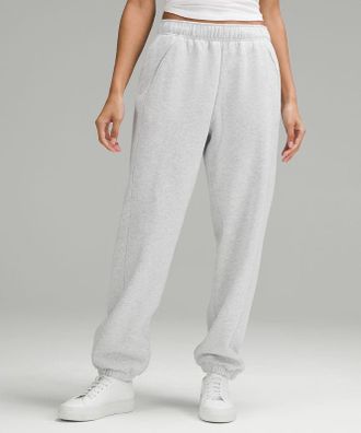 lululemon Scuba Jogger im Oversized Fit mit mittelhohem Bund Kurz f&uuml;r Frauen - Gr&ouml;&szlig;e 2XS in Heathered Core Ultra Light Grey