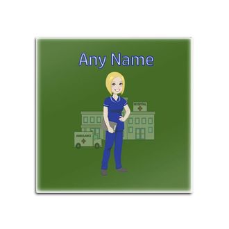Unigift Personalisierbares Geschenk - Krankenschwester, K&ouml;nigsblau, Tunika, Blond, Glasuntersetzer (NHS-Designfarbe), personalisierbar, Glas, gr&uuml;n, Quadrat