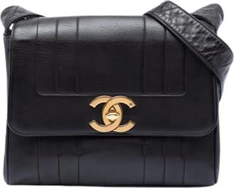 Chanel Sac bandouli&egrave;re matelass&eacute; &agrave; rabat Pre-owned - Femme - Pre-owned - Noir - Taille: ONE Size