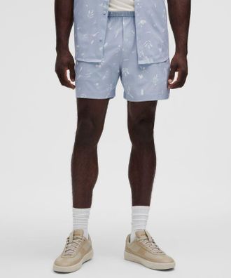 lululemon ABC Pull-on-Shorts aus für Männer - 13 cm - Größe 2XL in Sun Stamp Blue Linen Multi