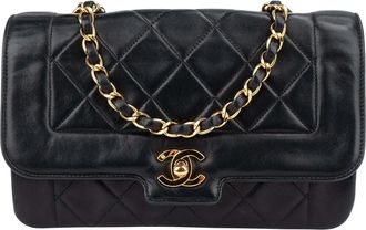 Chanel Crossbody Bags - Chanel Quilted Lambskin 24K Gold Single Flap Cross - Gr. unisize - in Schwarz - f&uuml;r Damen