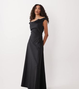 Asos Tall ASOS DESIGN Tall - Robe longue en popeline &eacute;paisse &agrave; encolure drap&eacute;e - Noir