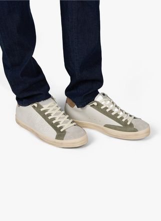 P448 Baskets &agrave; empi&egrave;cements en daim