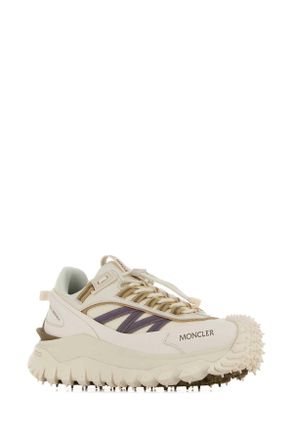 Moncler Womens White Fabric Trailgrip Sneakers 035