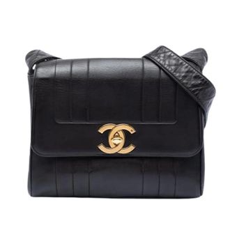 Chanel Sac bandouli&egrave;re matelass&eacute; &agrave; rabat Pre-owned - Femme - Pre-owned - Noir - Taille: ONE Size