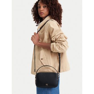 Calvin Klein Handtasche Calvin Klein Ck Hardware Camera Bag LV04F3678G Schwarz