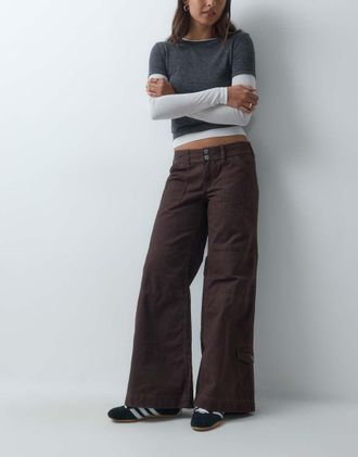 Hollister pantalon &agrave; taille basse &agrave; jambe large avec d&eacute;tail utilitaire marron
