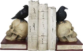 Ebros Gift Ebros Edgar Allan Poe Harbinger of Doom and Bad Omens Rabe Kr&auml;he sitzt auf Sch&auml;del mit antiken Buchst&uuml;tzen Statue 19,1 cm hoch Gothic Macabre Ossuary 