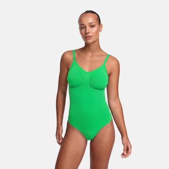 creamy fabrics Bodysuit Sculpting Shapewear mit String