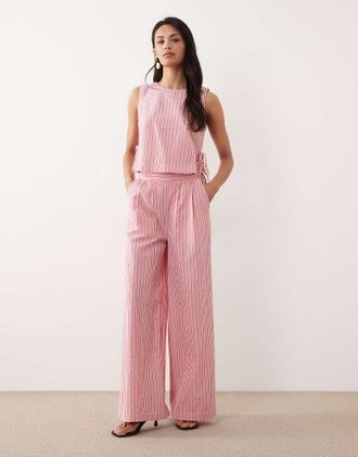 Nobody's Child Parker - Pantalon densemble ample &agrave; rayures et taille mi-haute - Rose-Rouge