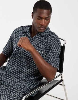 Lacoste Chemise densemble &agrave; manches courtes et logo monogramme - Bleu marine