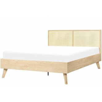 Beliani Bett Heller Holzfarbton Pappel-Faserplatte mit Lattenrost 140 x 200 cm Holzbeinen Hohem Kopfteil aus Wiener Geflecht Modern Schlafzimmer M&ouml;bel