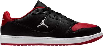 Nike Air Jordan Court Connect Sneaker f&uuml;r Herren, Leder (Schwarz/Rot)
