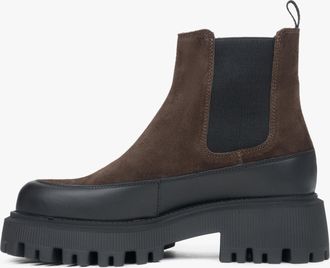Estro & Luminara Chelsea Boots 09-3593