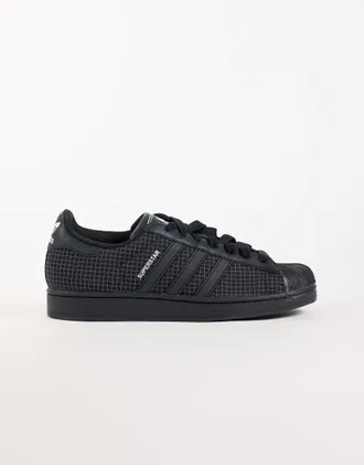 adidas Originals Superstar II Sneaker in Schwarz mit Gitterdetails