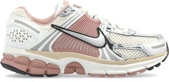 Nike Femme, Chaussures, Rose, Taille: 35 1/2 EU Zoom Vomero 5 Baskets