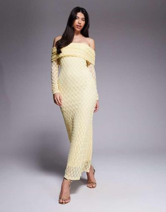 Bardot Adoni - Schulterfreies Maxikleid aus strukturierter Spitze in Gelb