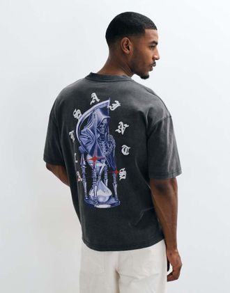 AllSaints Timer kurz&auml;rmliges T-Shirt mit Grafiklogo und R&uuml;ckendruck in verwaschenem Schwarz