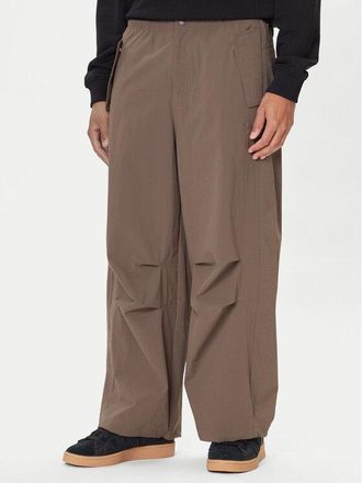 adidas Stoffhose Premium Essentials Utility Parachute JW1087 Braun Loose Fit