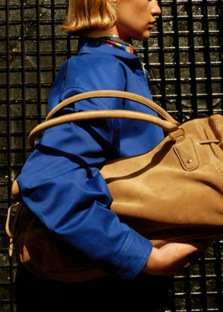 Mango Sac port&eacute; &eacute;paule en daim marron moyen - Femme - Taille unique - MANGO